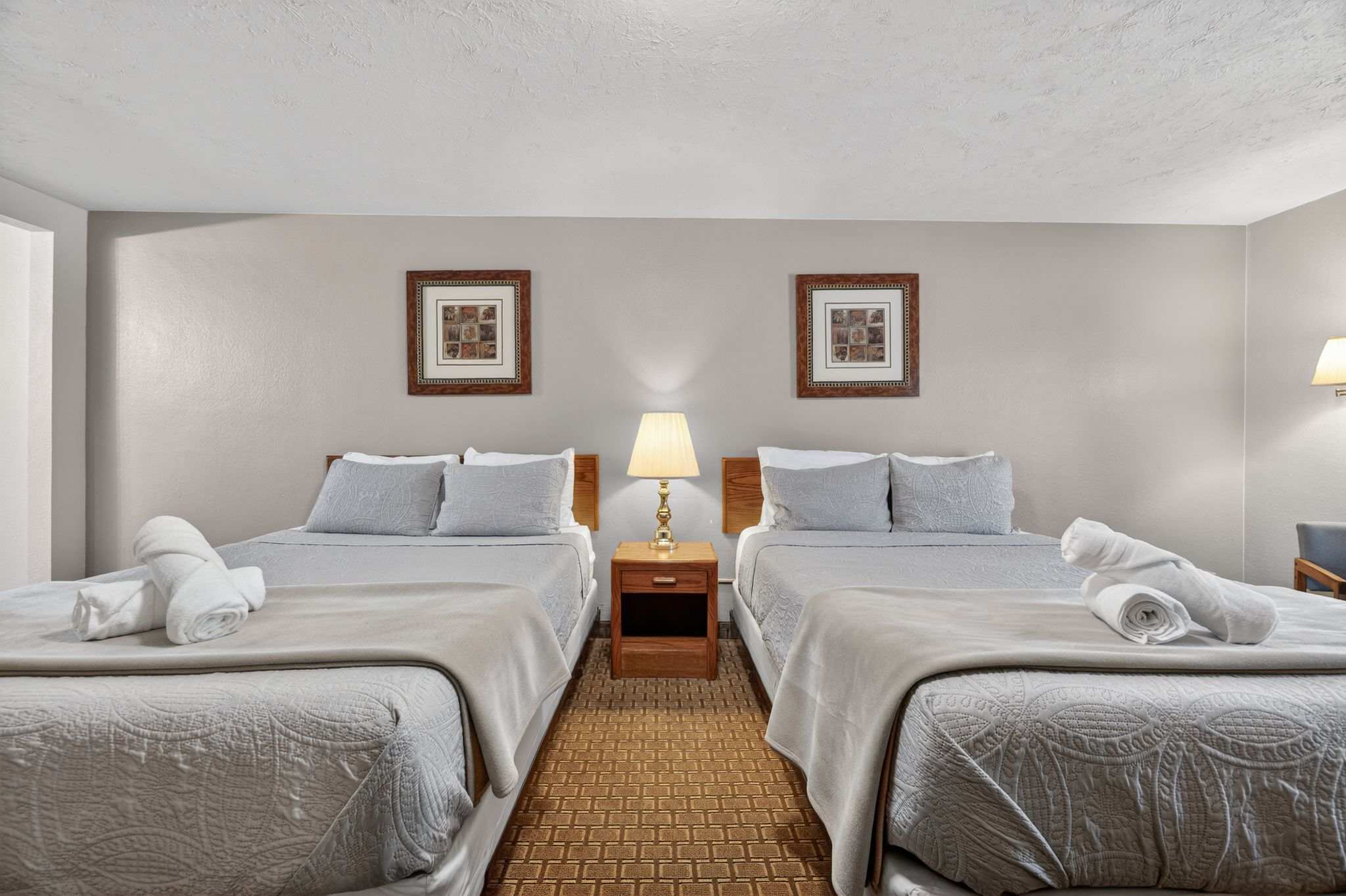 Eagle Motel Suite 121 - Colorado Springs, CO
