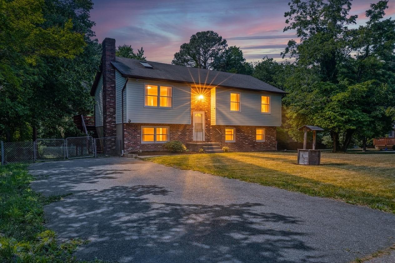 Lusby 5bd Family Home With Private Beach Access - Maryland