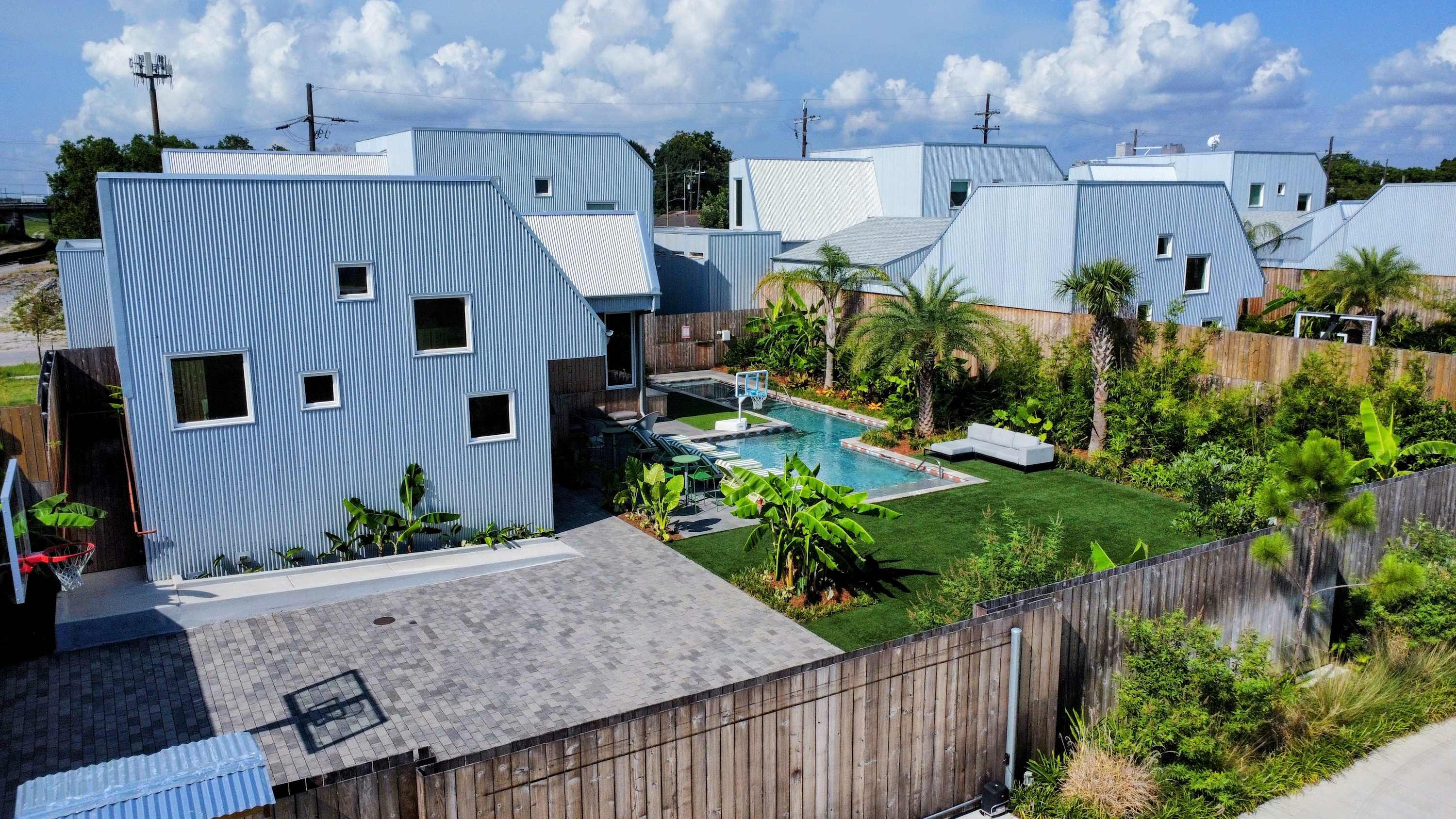 Heated Pool And Spa Oasis - Exquisite Group Retreat - New Orleans, LA