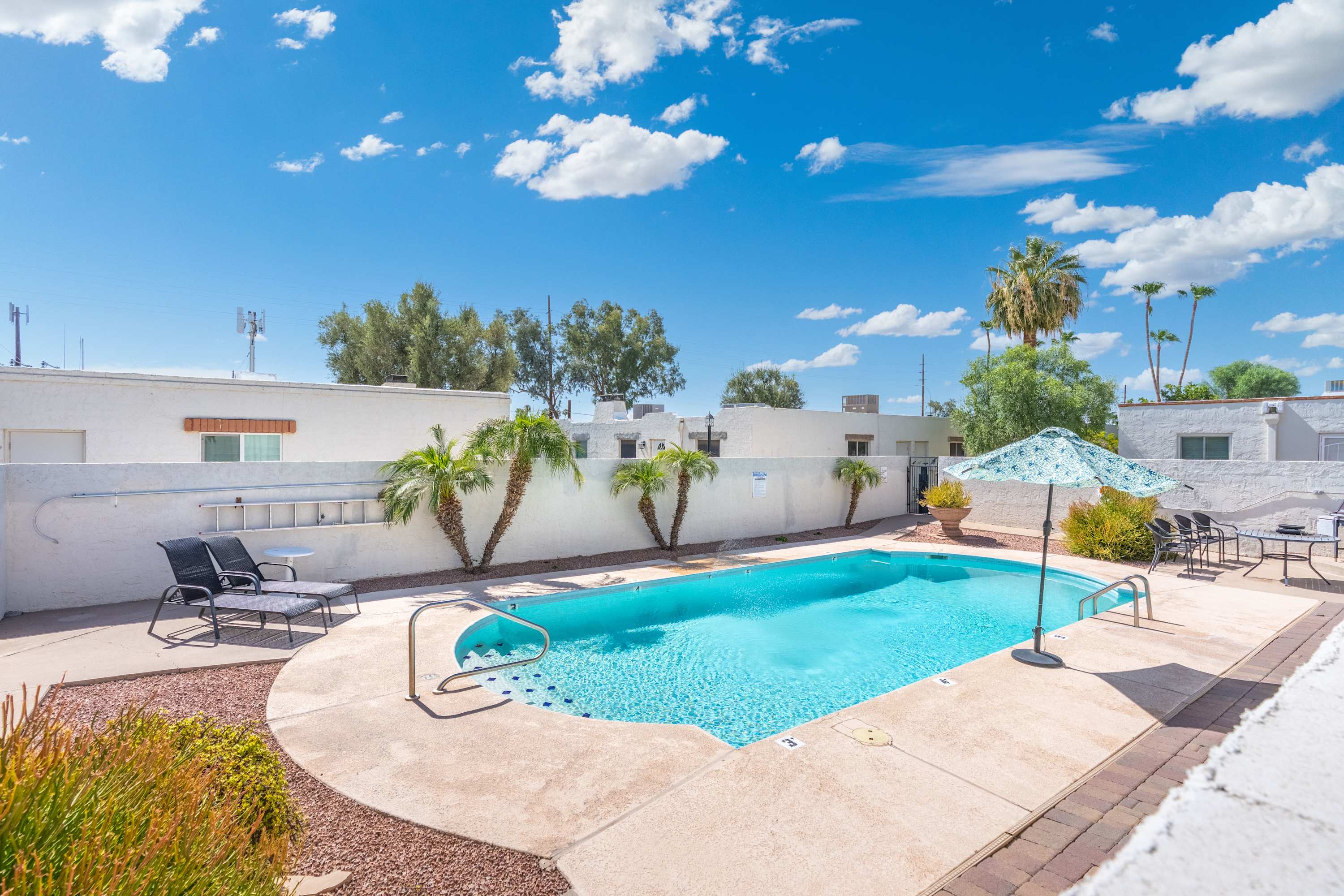 Charming 2 Bedroom Scottsdale Home, Pool & Garden - Scottsdale, AZ
