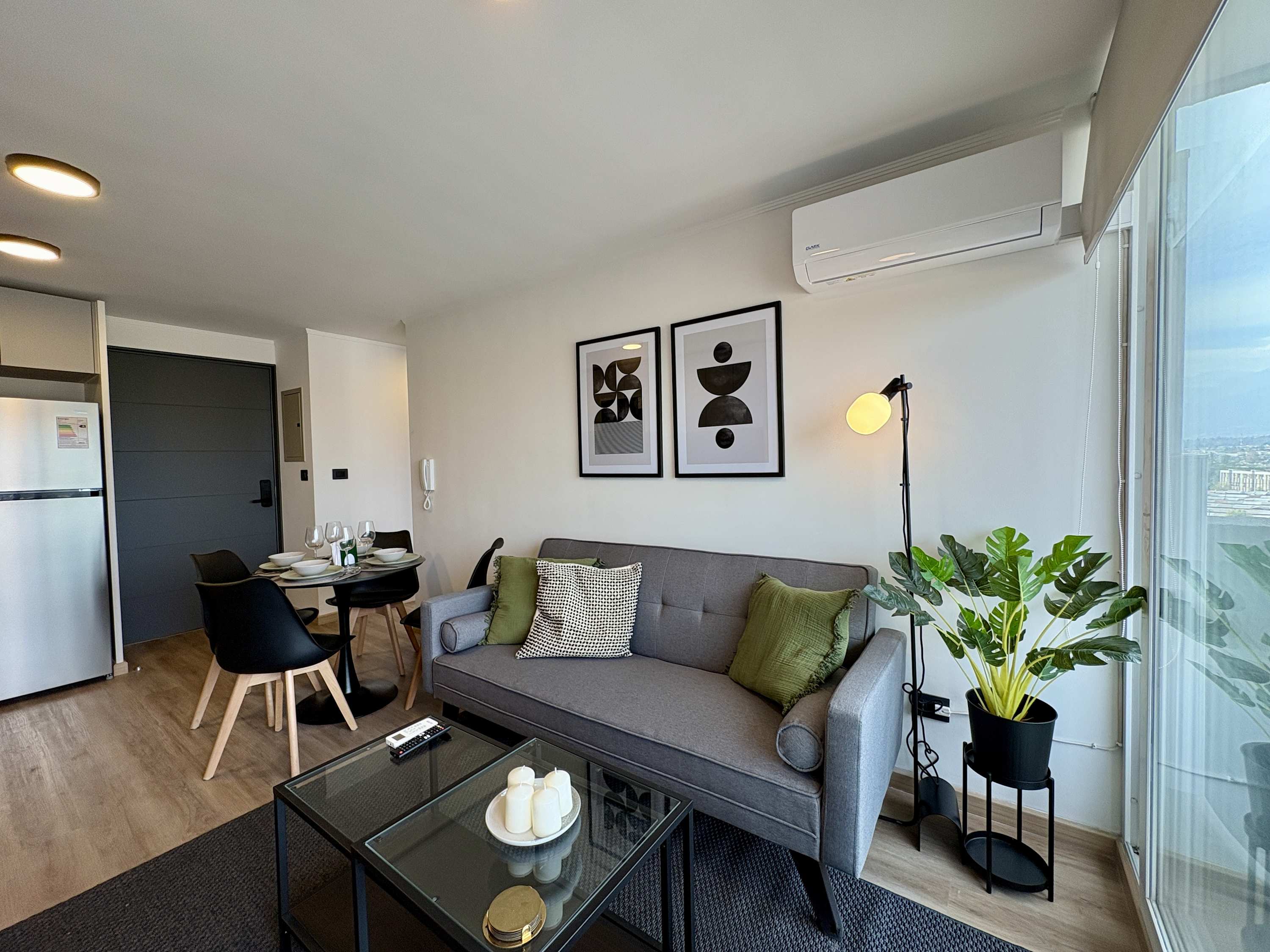 Panoramic Andes View Apt, Pool & Free Parking - Santiago
