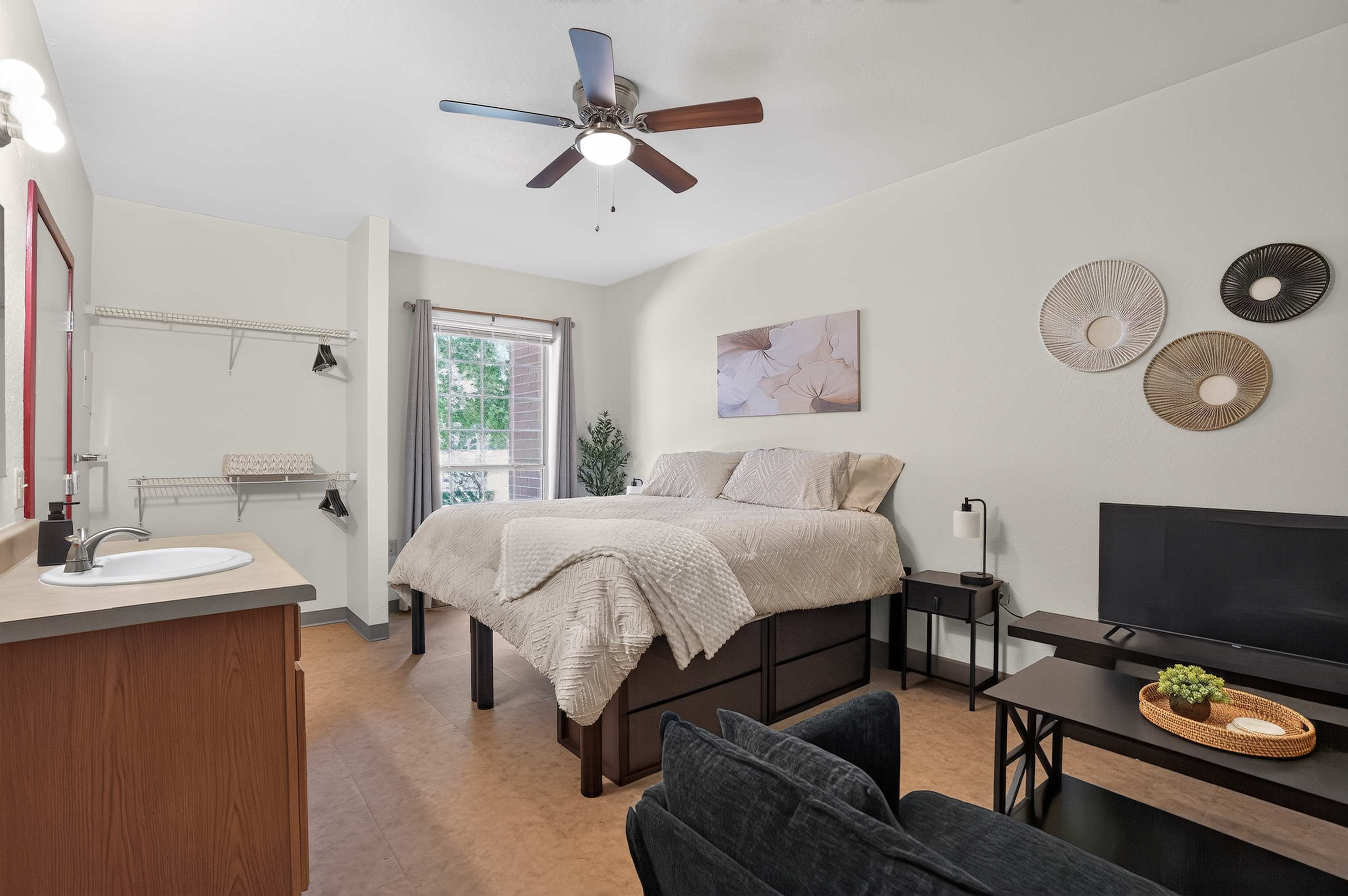 Modern King Suite - Steps From Uat And Near Asu - Tempe, AZ