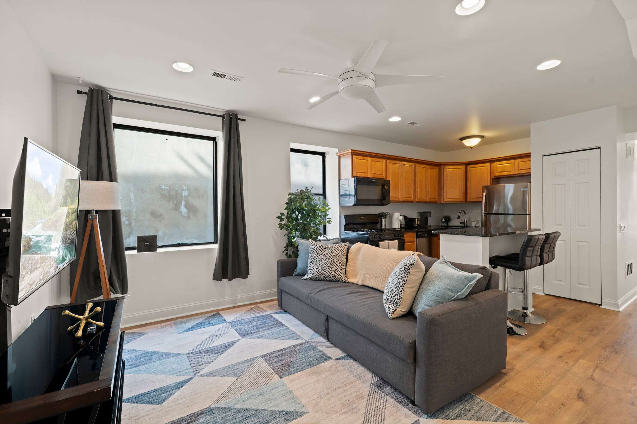 Charming Urban Retreat With Modern Kitchen - Inviting And Cozy Escape - 費城