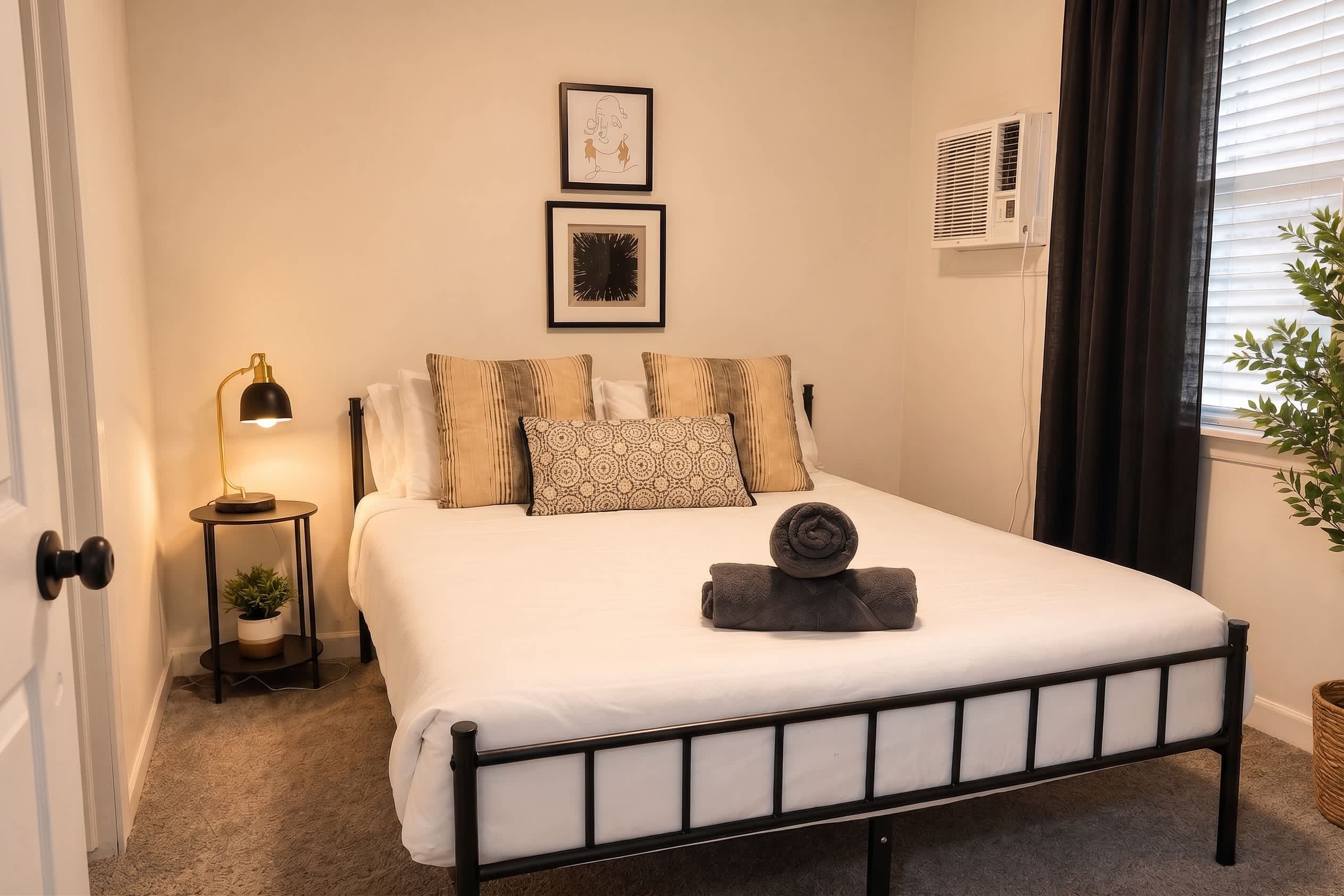 Cozy 2br Unit 4 | Hot Tub & Fire Pit - Fort Worth, TX