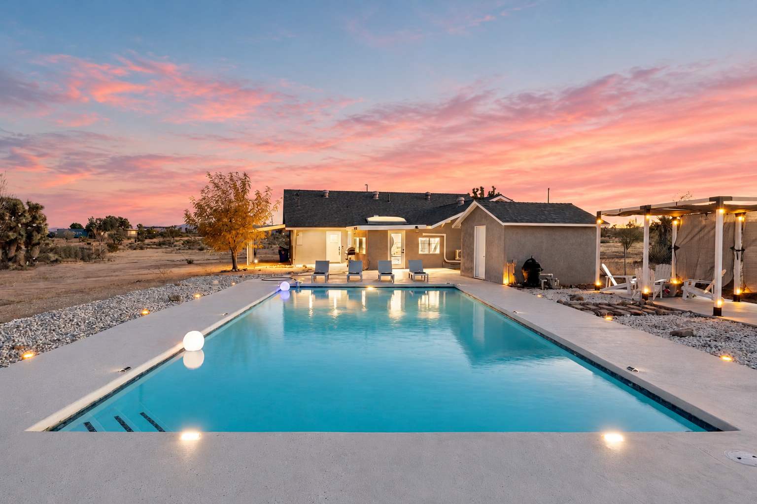 Casa Dorado • Pool, Sauna, Spa, 5 Acres, 5 Bedroom - Yucca Valley, CA