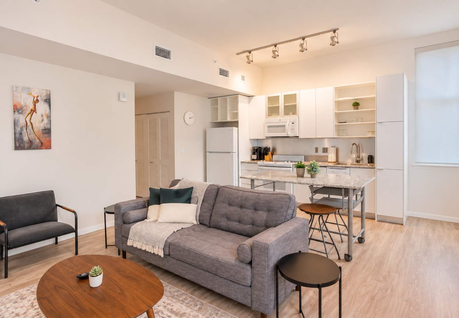 Cozysuites Sky Central 1br | W/ Gym, Clubhouse - Cincinnati