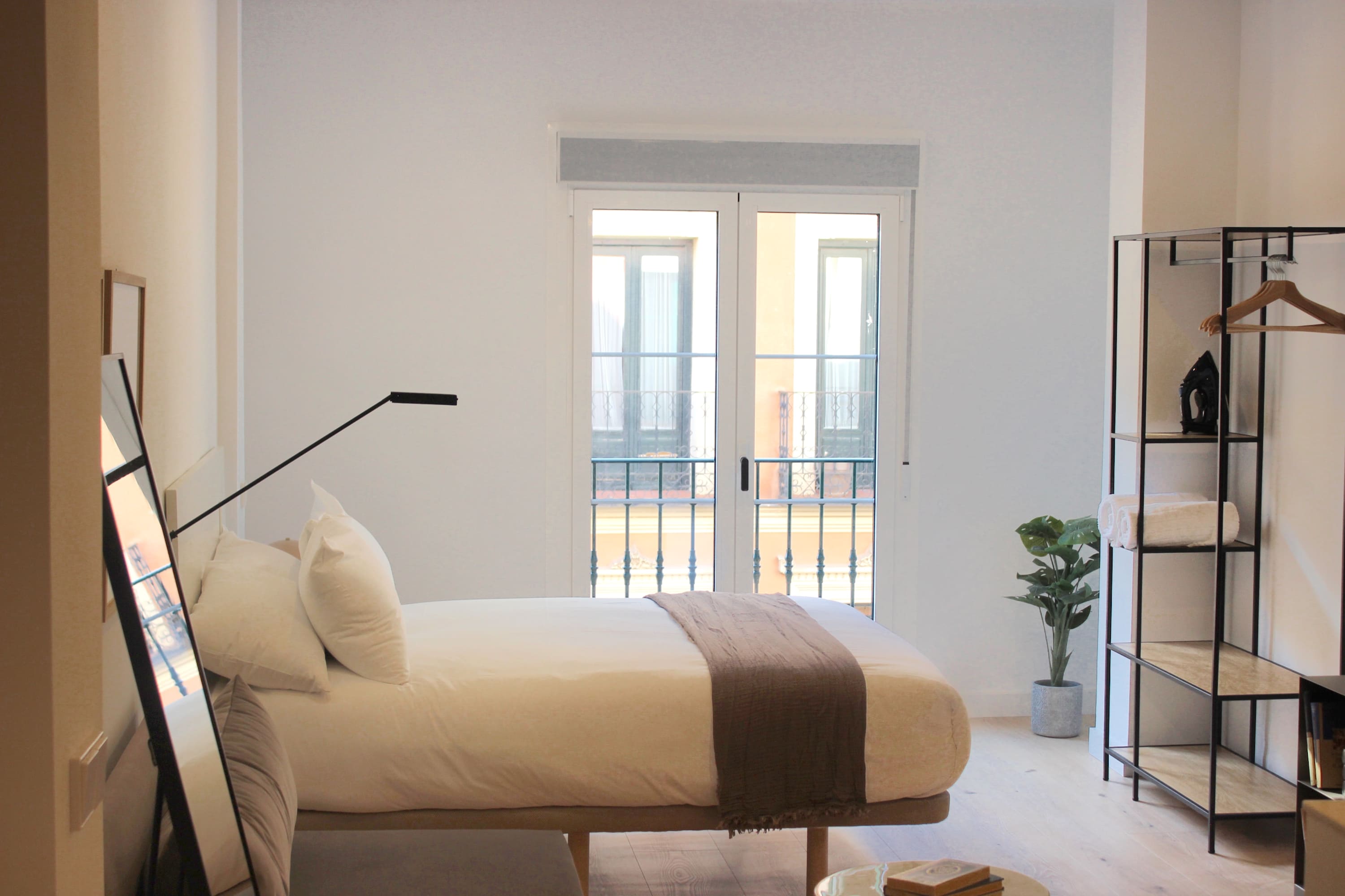 W* | Comfortable 1br W/ Balcony In Central Madrid - Madrid