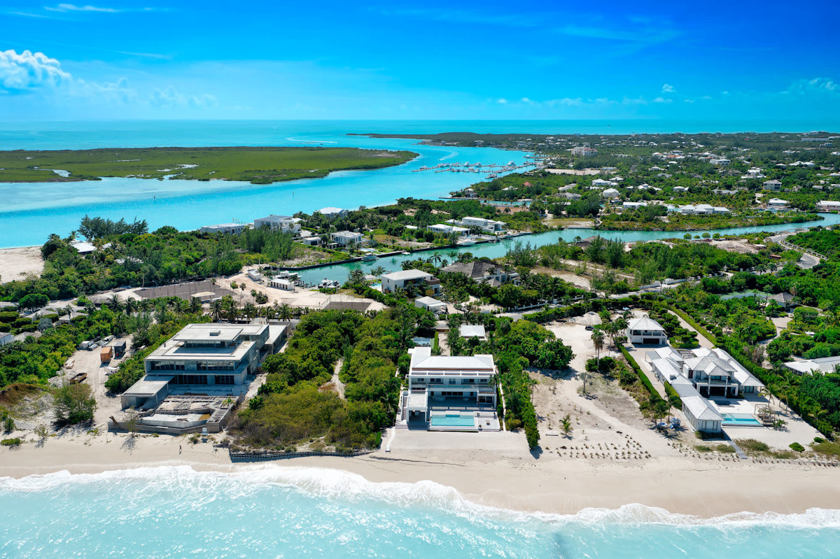 Villa Solarah Turks & Caicos – 5-Bedroom Canalfront Luxury with Pool ...