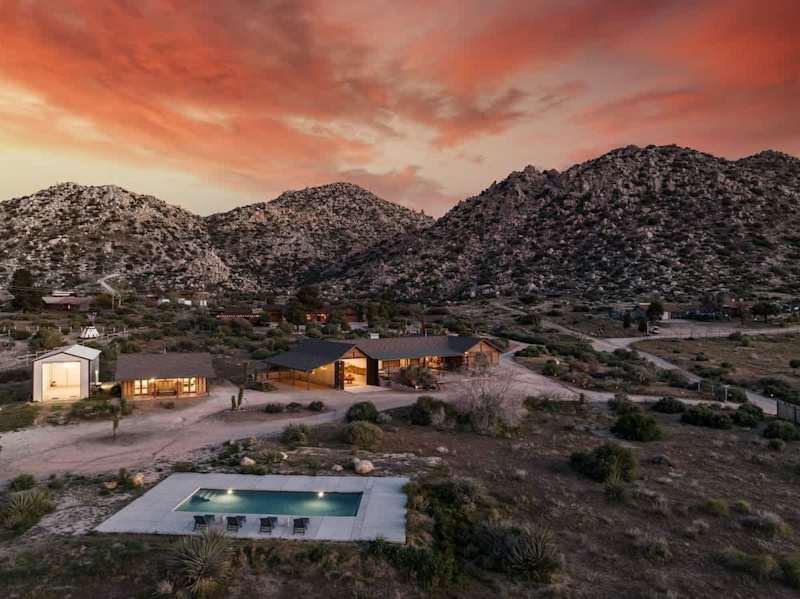 The Raven | The Cohost Company – High-End Vacation Homes in Joshua Tree CA